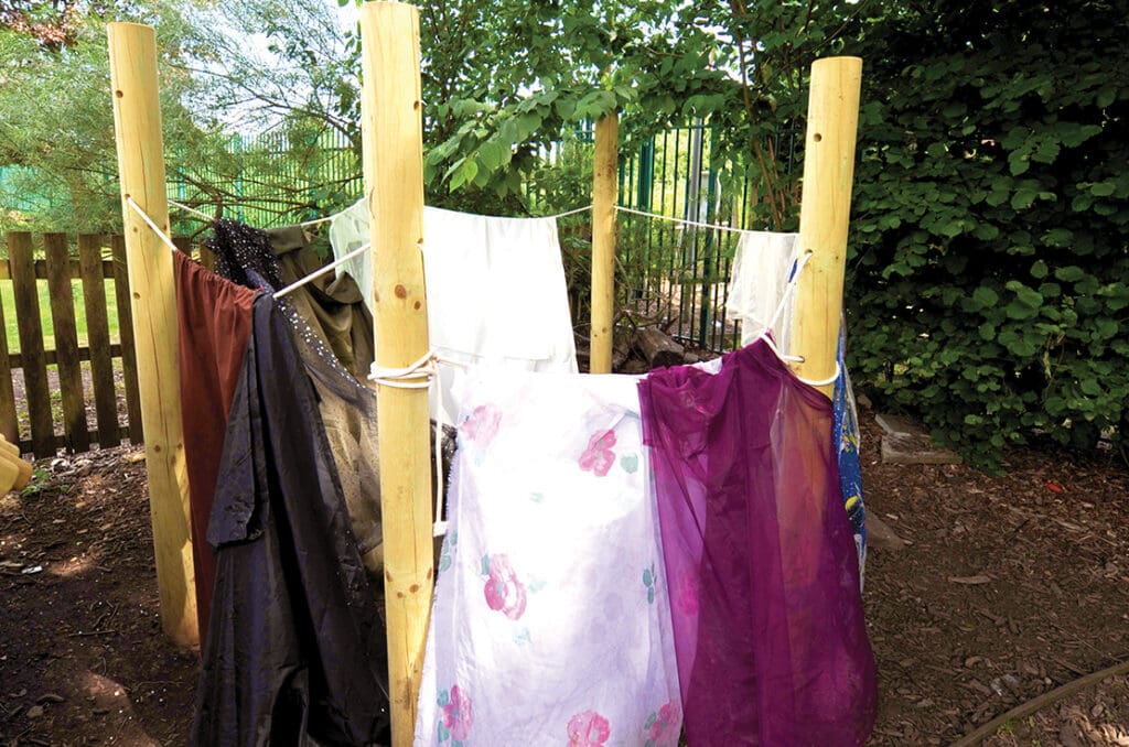 Two Tier Stage - Sovereign Play